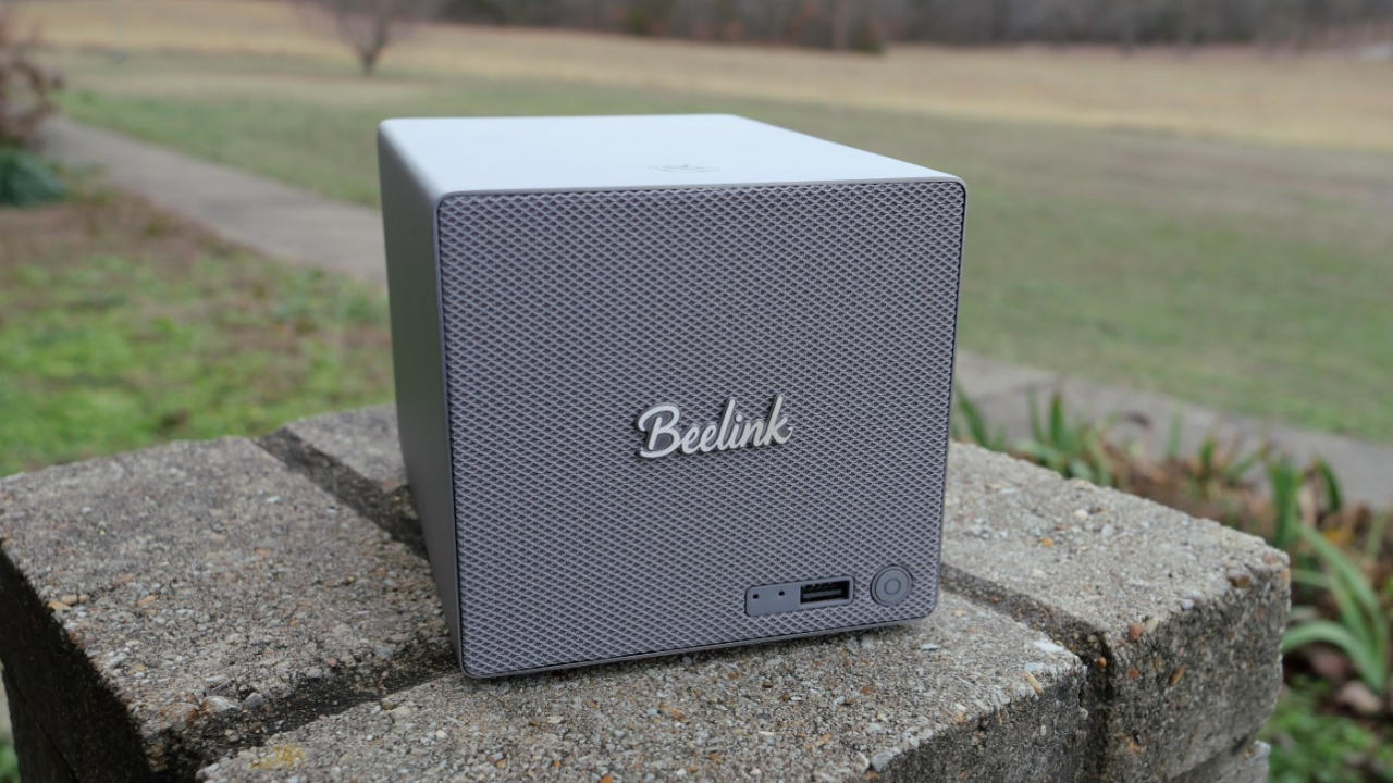 I reviewed the Beelink ME Pro NAS for Home Lab: Nice little storage ...