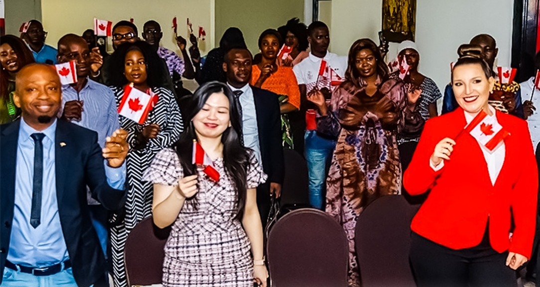 Ravie de vous avoir parmi nous ! · #1 Canadian Services