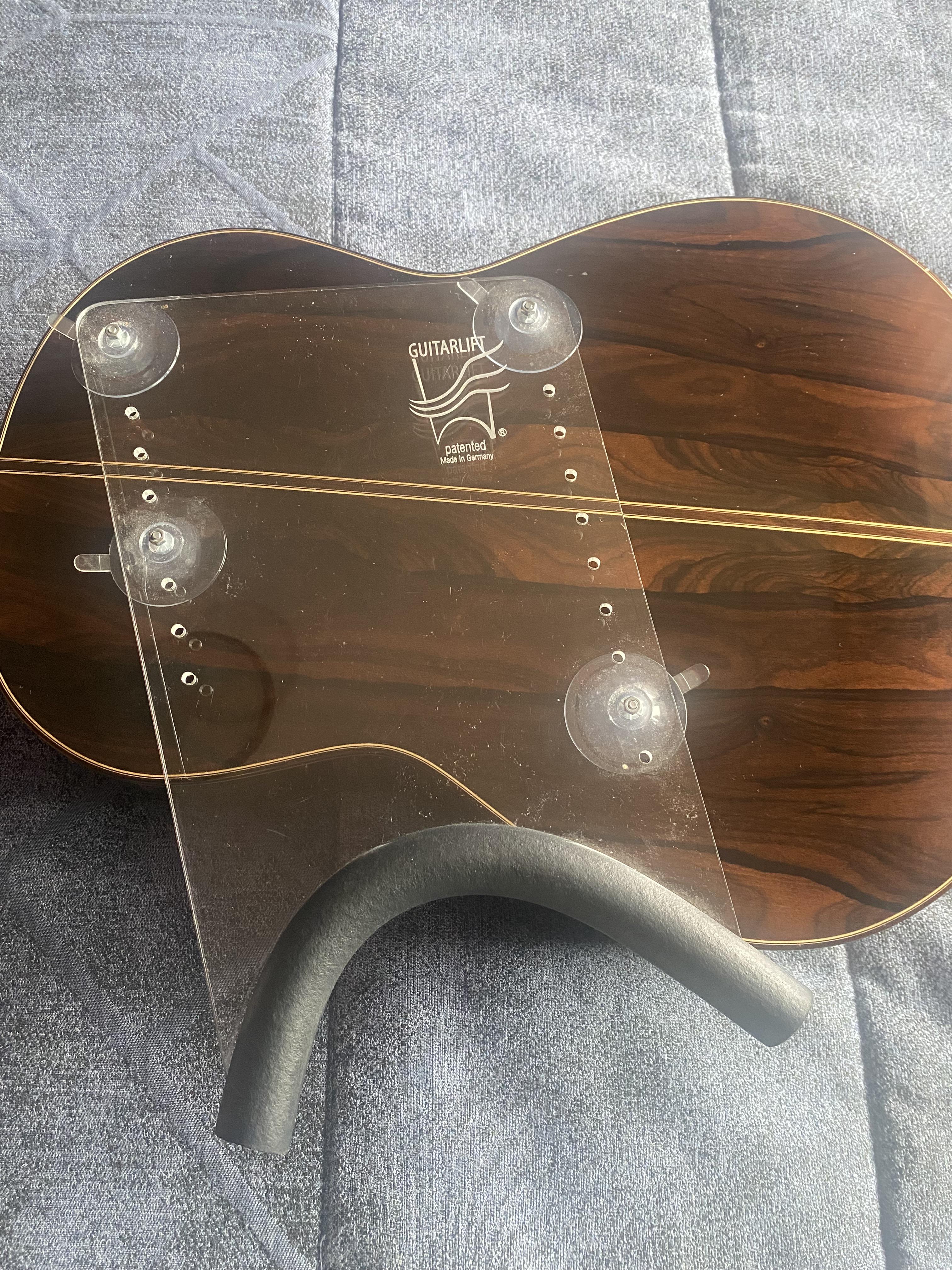 El Guitar Lift, un gran invento para guitarristas · Guitarristas Entre ...