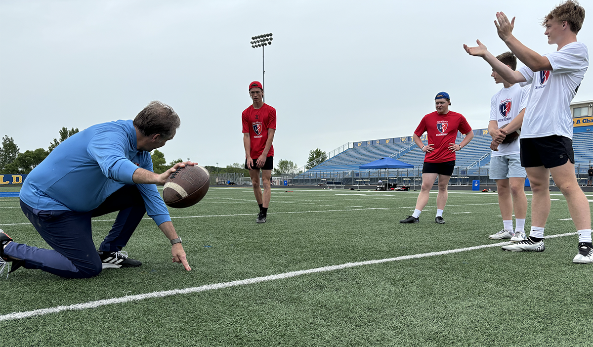 Are you camp counselor material? · KICKERSCAMP: Kicking Skool