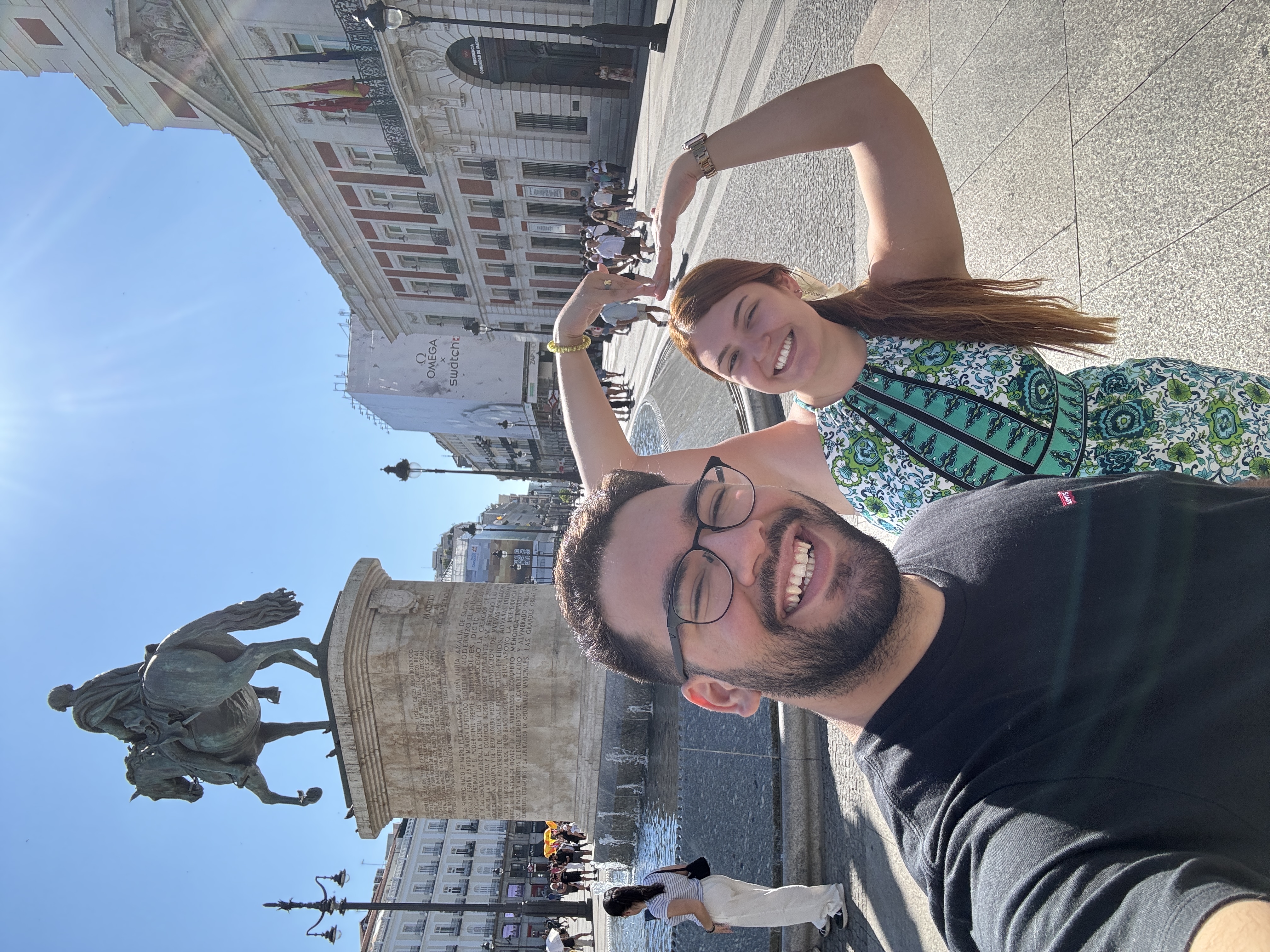 Saludos desde Madrid🇪🇸 · Kreavix Start | Design Academy