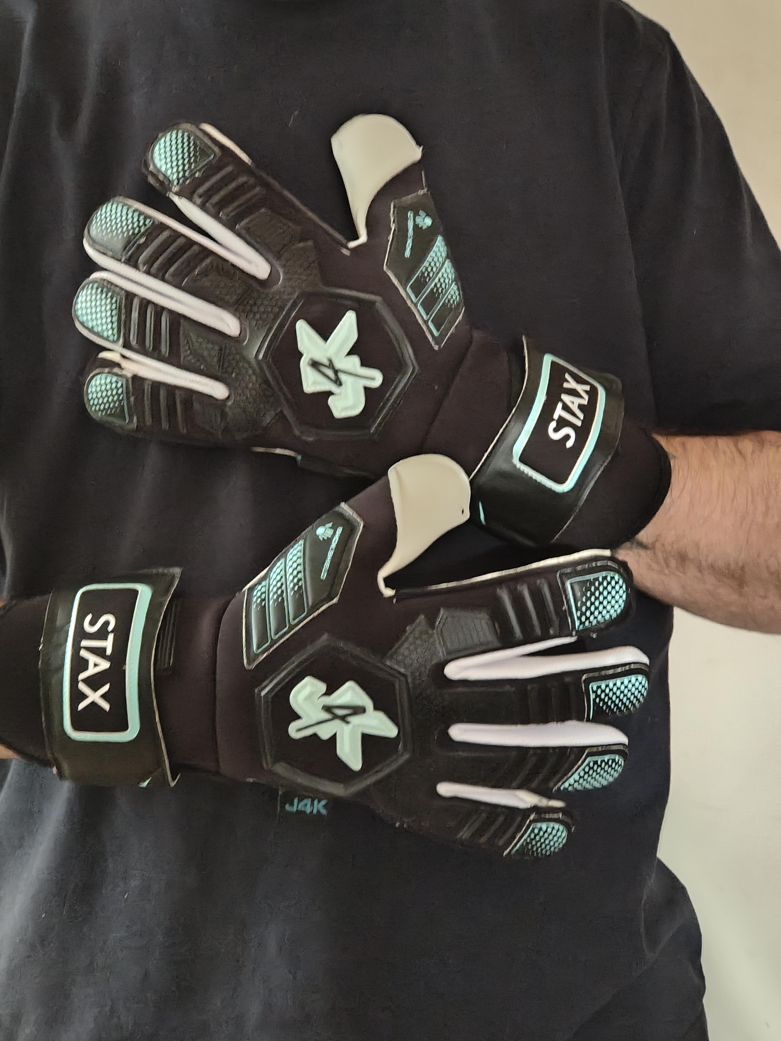 Shok Shield Hybrid · Total Goalkeeping