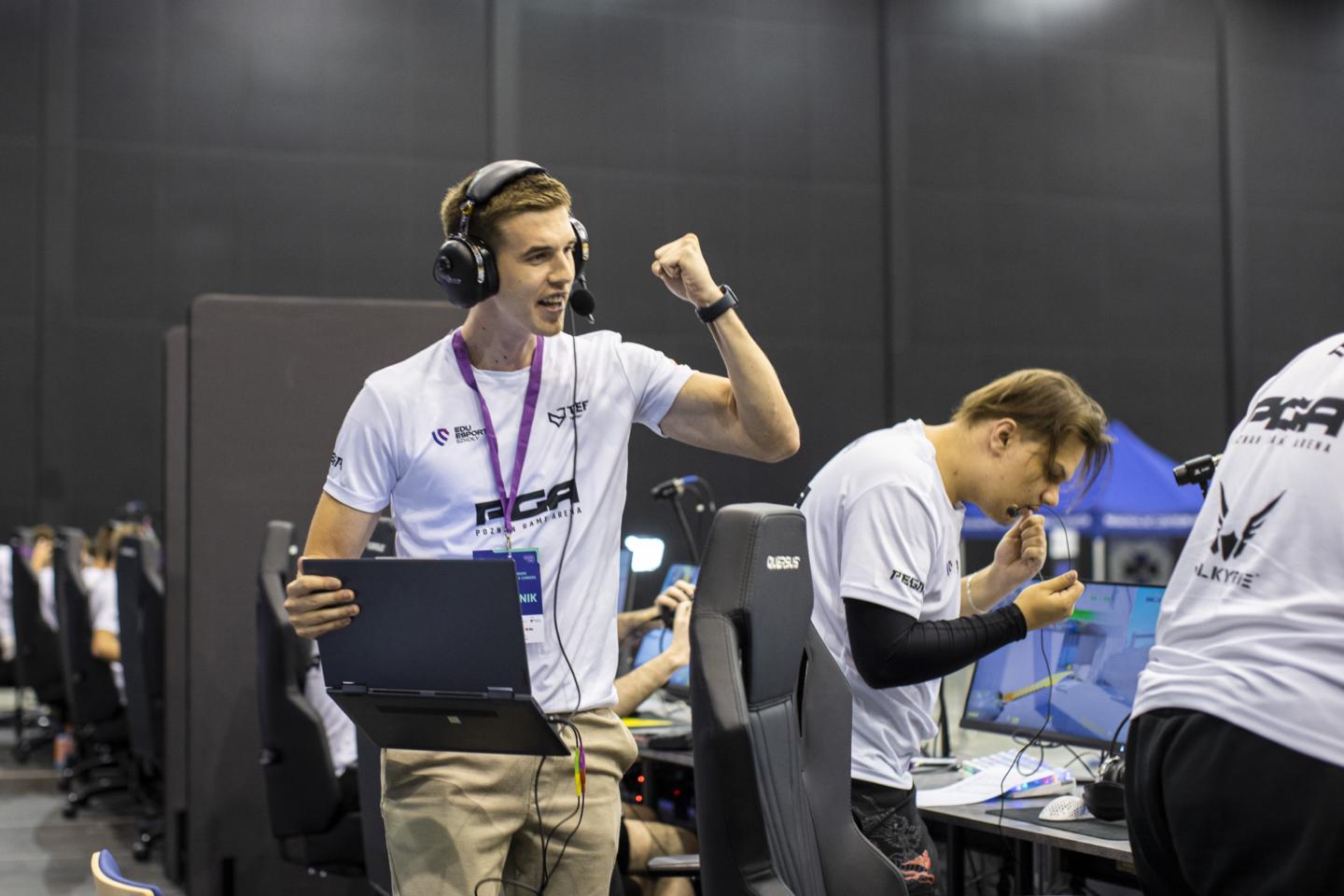 CS2 Professional Gaming Camp