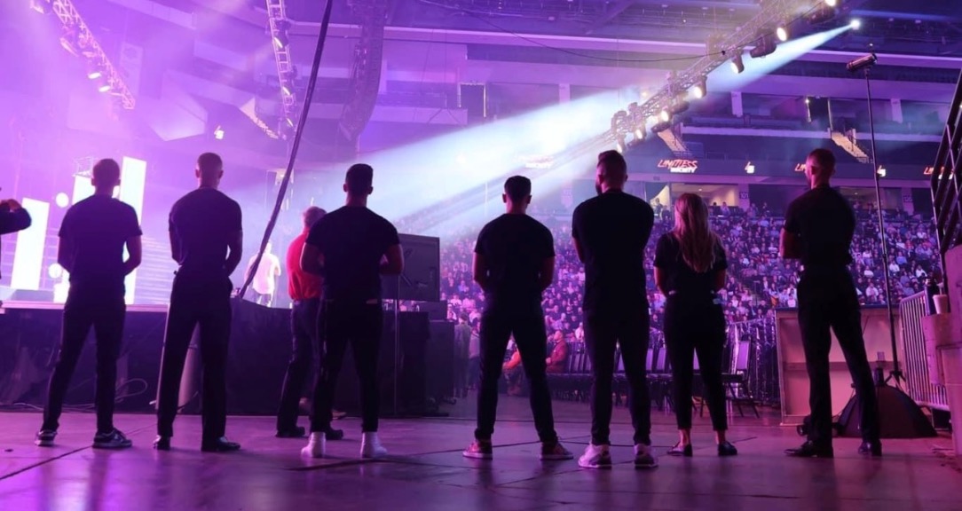 Building rapport quickly on cold calls? · Undeniable Sales Community