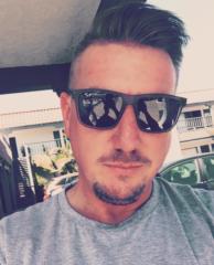 Kris Leonard