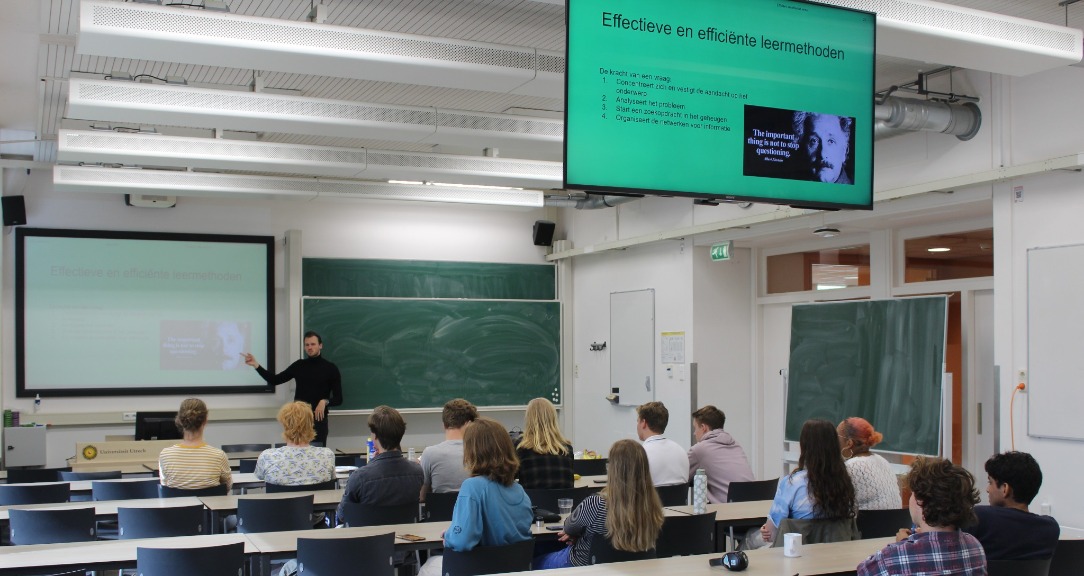 Why Top Students Look Average (Until They're Not) 🎯 · The Studycoach School