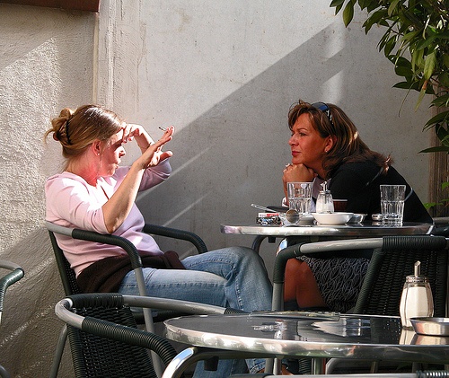 How to Be a Good Listener in Japanese “aizuchi”👂💬 · Japanese Academy ...