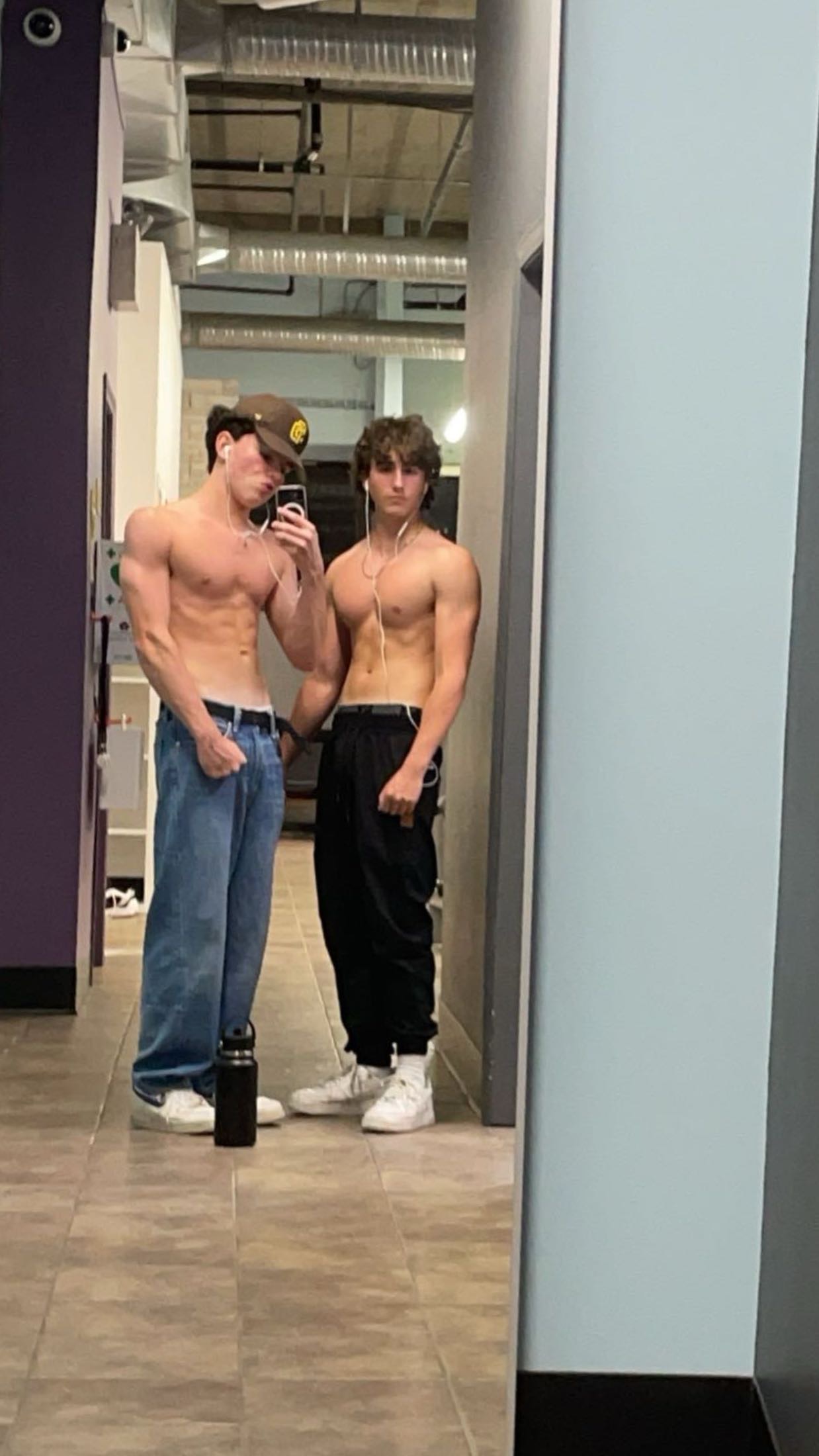 Late night grind · ULTIMATE FITNESS